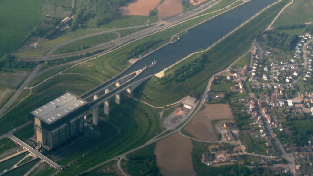 L’ascenseur funiculaire de Strépy-Thieu | Canal du Centre